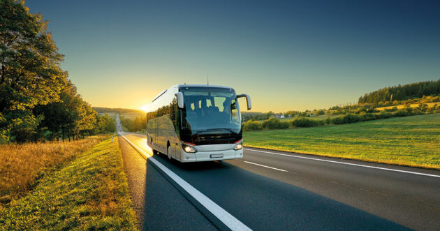 Bus, axes routiers et autoroutier - Communauté de Communes de l'Estuaire